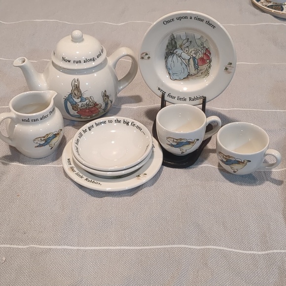 Wedgwood | Accents | Rare Wedgwood Peter Rabbit Miniature Tea Set ...